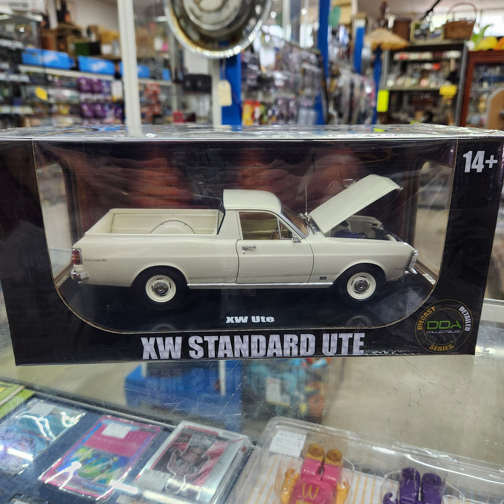 DDA - Ford 1969 XW Falcon Ute (White) - 1:24 Scale – Relove Oxley ...